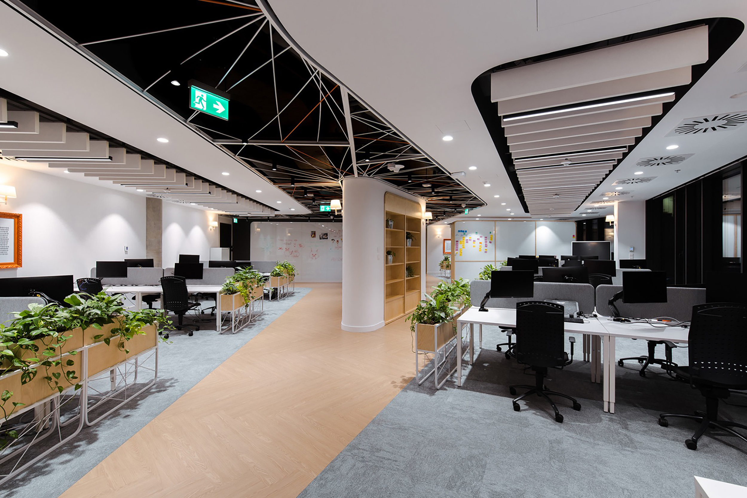 5 Considerations When Choosing An Office Furniture Supplier 5 Considerations When Choosing An Office Furniture Supplier